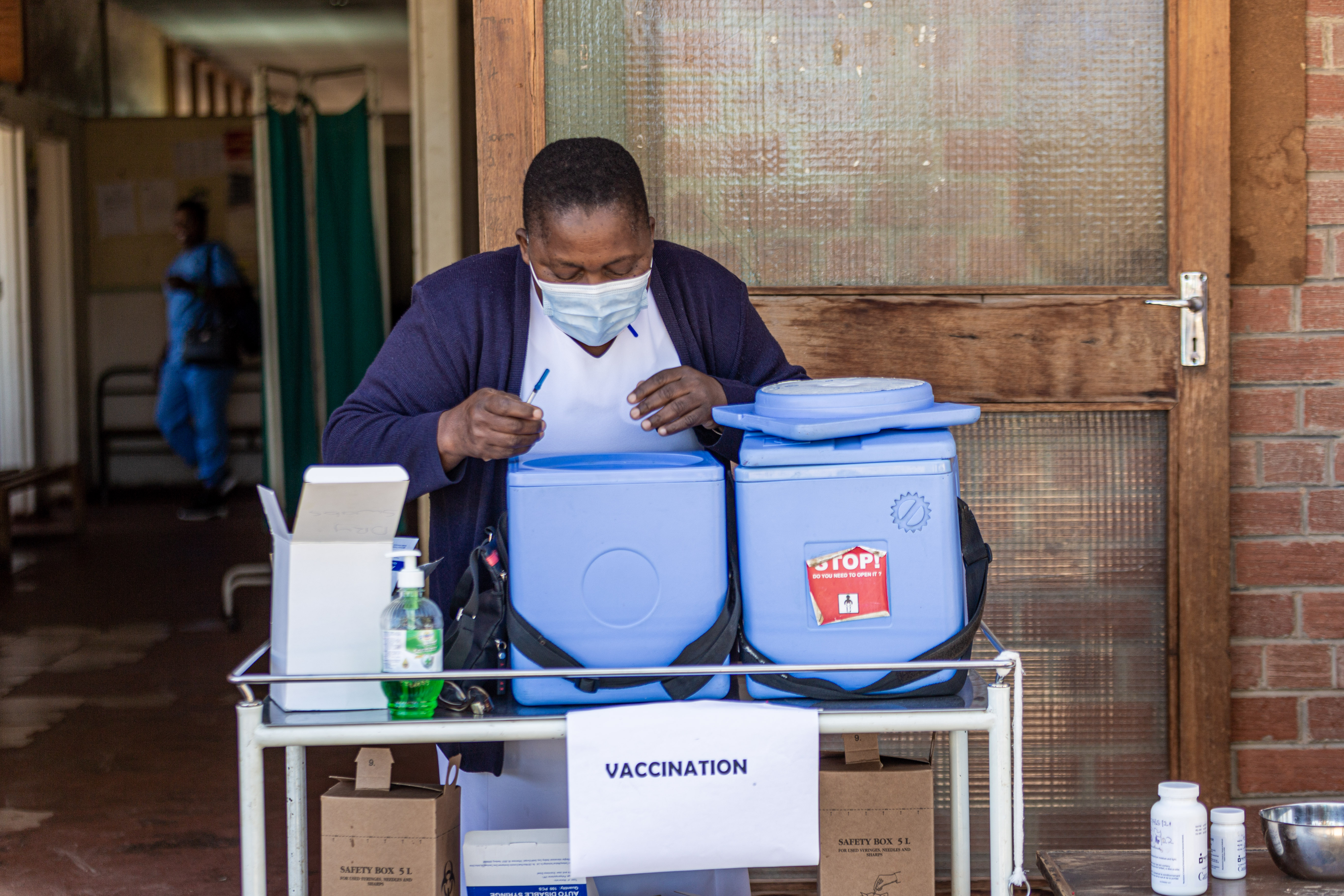 Zimbabwe launches typhoid conjugate vaccine | WHO | Regional Office for ...