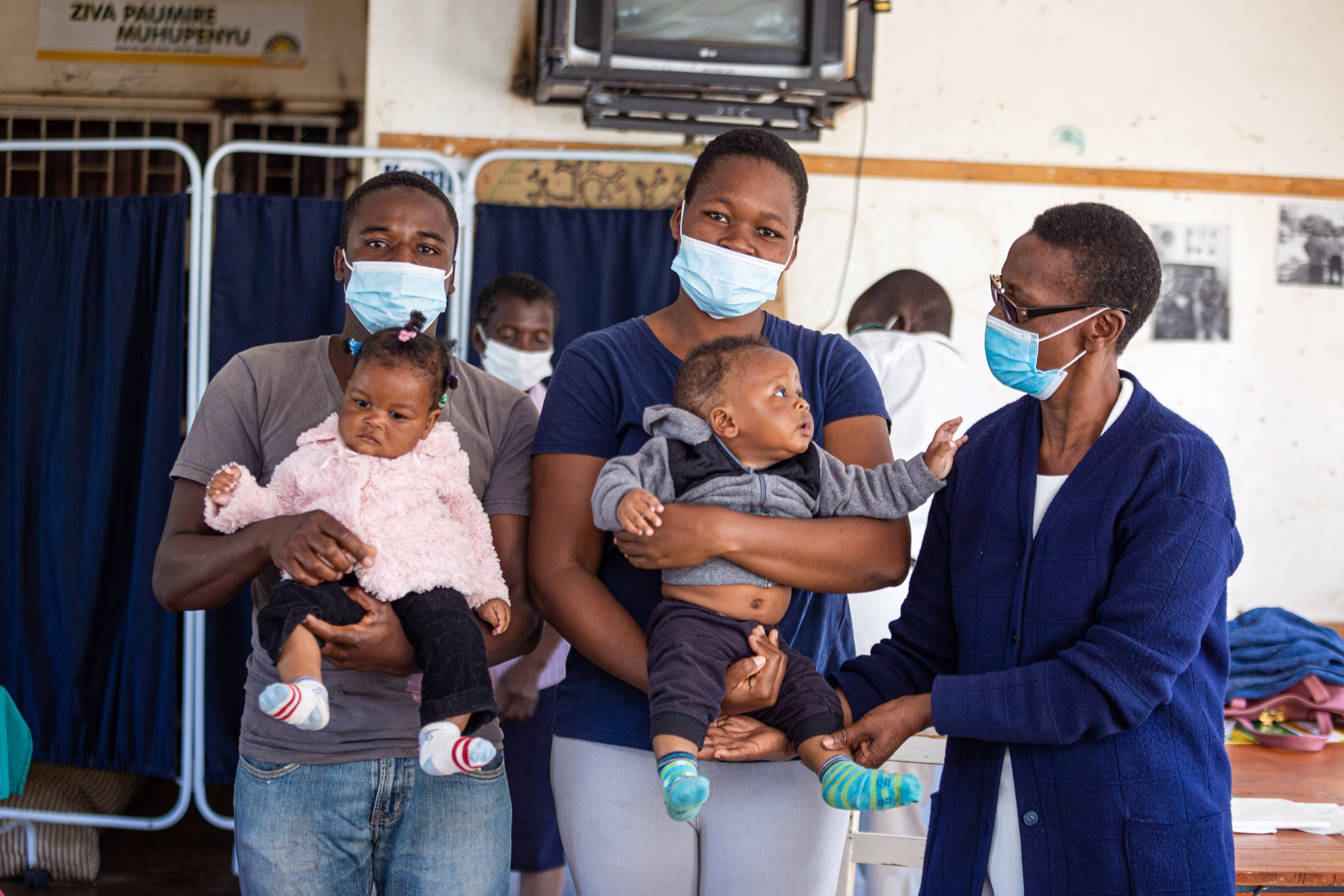 Zimbabwe launches typhoid conjugate vaccine | WHO | Regional Office for ...