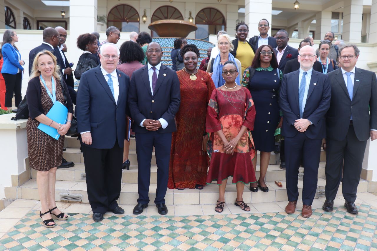 Dra. Moeti, elogia o Governo moçambicano por uma resposta multi ...